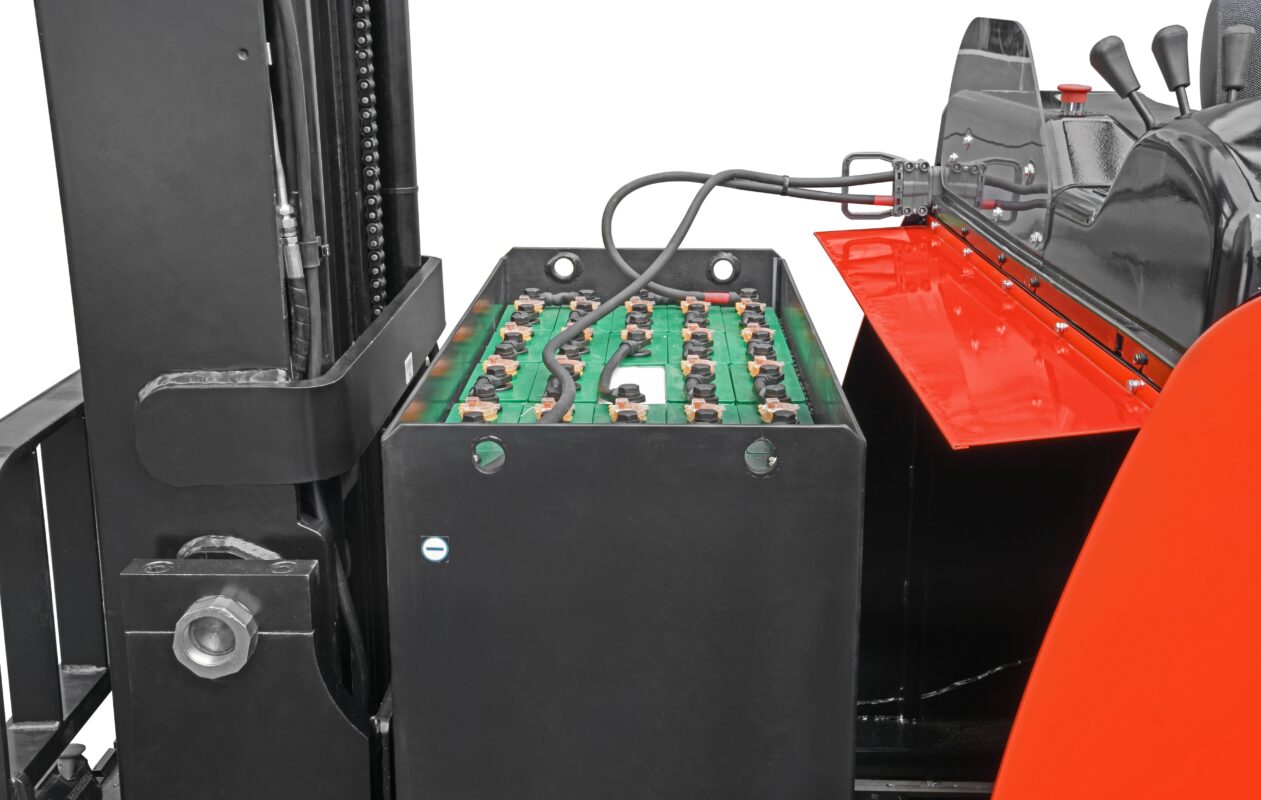 REACH TRUCK - Stivuitor, Electrostivuitor, Transpaleta - Carpatlift