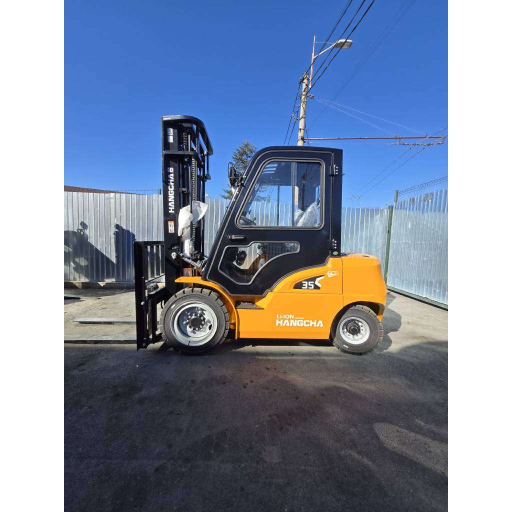 Electrostivuitor 3.5 Tone Triplex 4700 - Stivuitor, Electrostivuitor ...